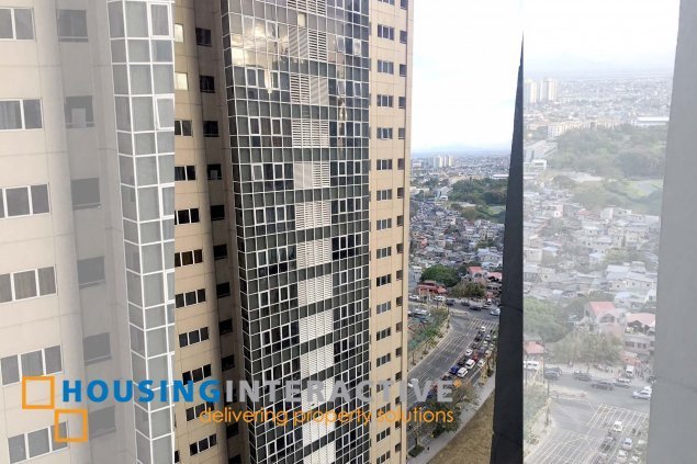 37sqm Condo for Sale in The Infinity Tower, Fort Bonifacio Global City ...